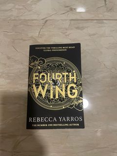 Fourth Wing by Rebecca Yarros, Hobbies & Toys, Books & Magazines ...