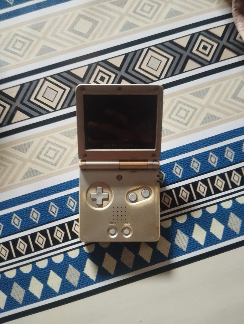 Gba and pokemon leaf green, Video Gaming, Video Game Consoles, Others ...