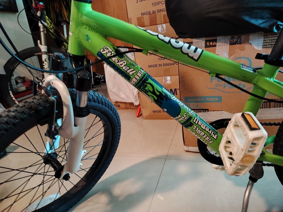 Mongoose Fireball Junior MTB - Green, Sports Equipment, Bicycles ...