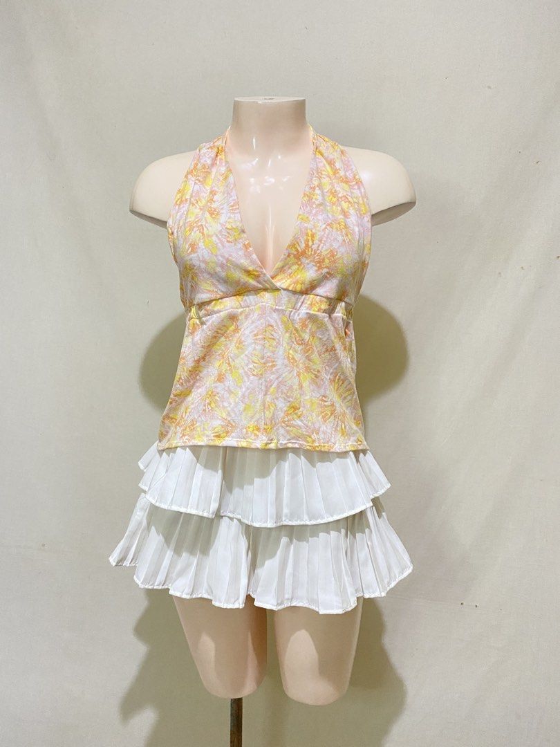 PASTEL ORANGE HALTER TOP, Women's Fashion, Tops, Others Tops on Carousell