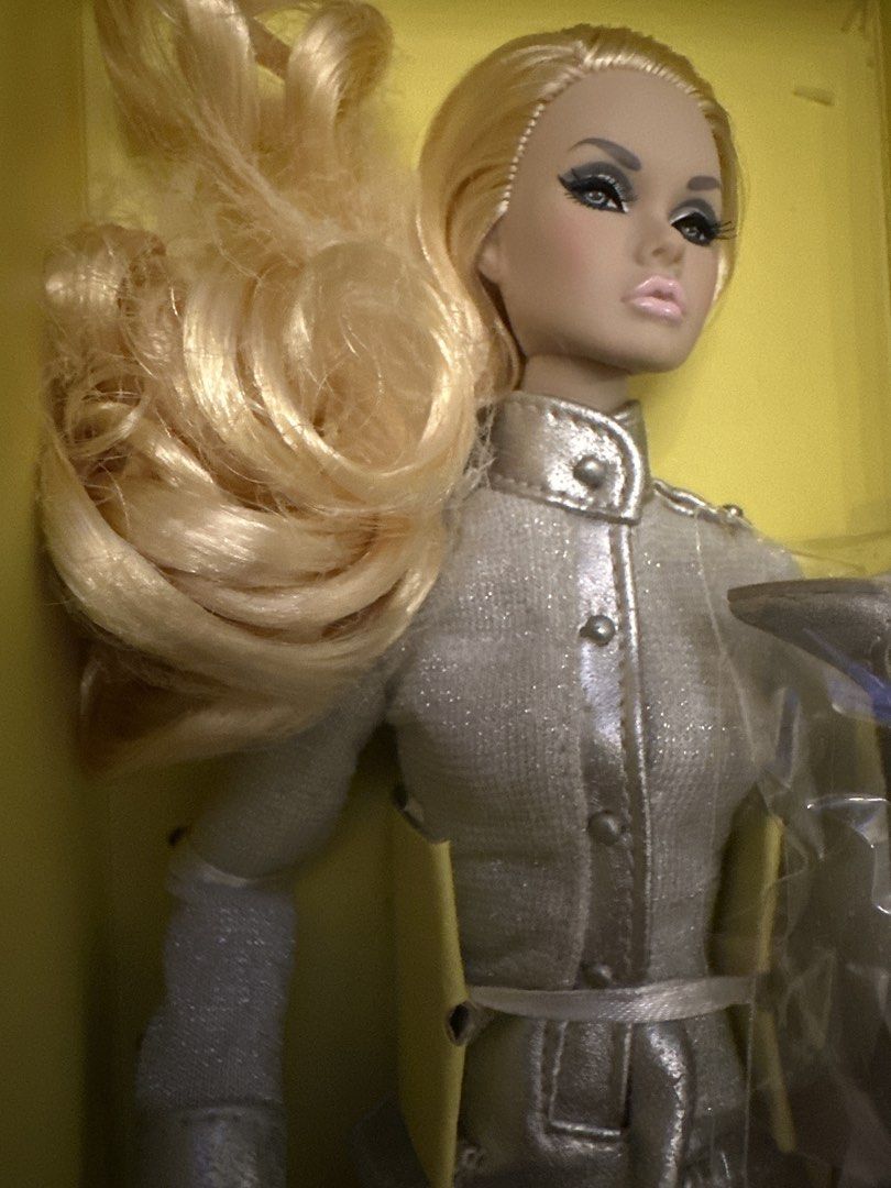 Poppy Parker The Model Scene Doll out of this world doll, Hobbies ...