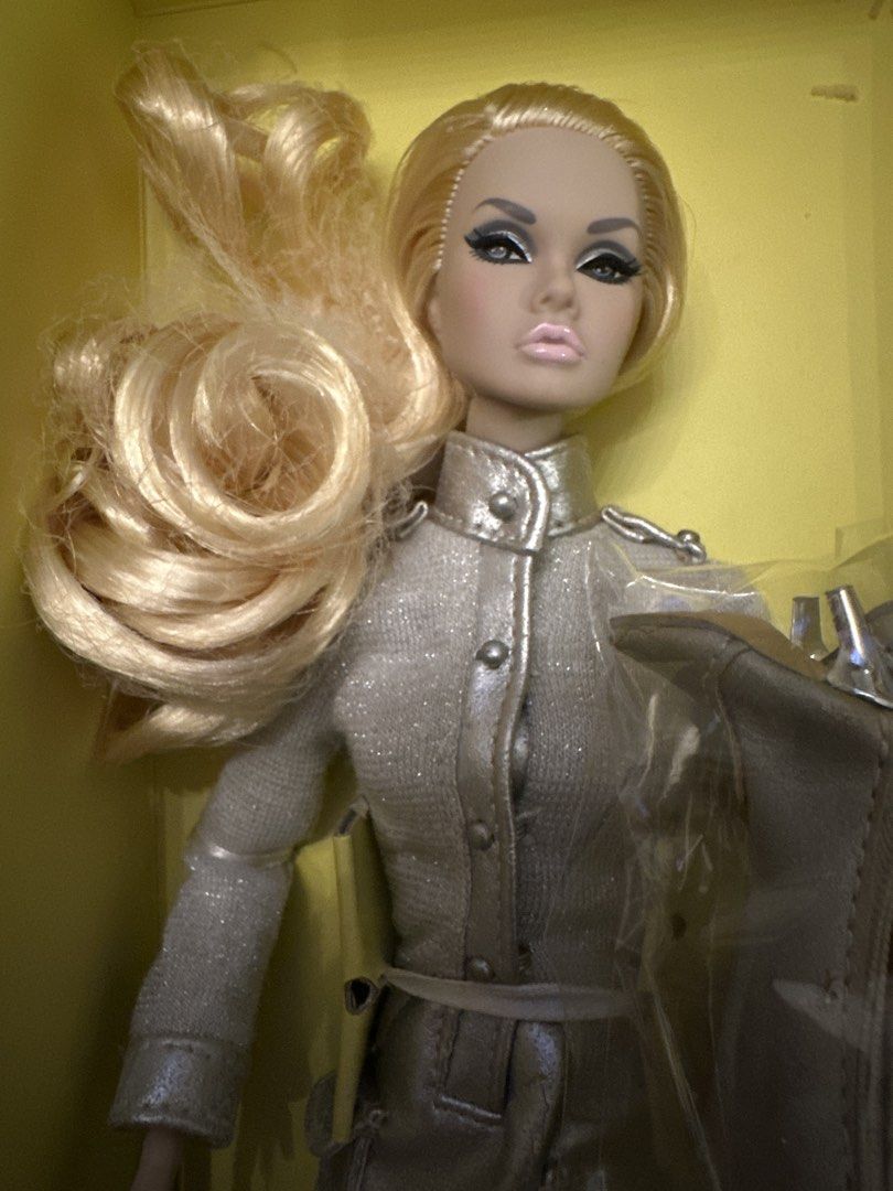 Poppy Parker The Model Scene Doll out of this world doll, Hobbies ...
