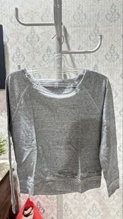 Sweater kerah Dijual | Beli 500+ Sweater kerah online | Carousell Indonesia