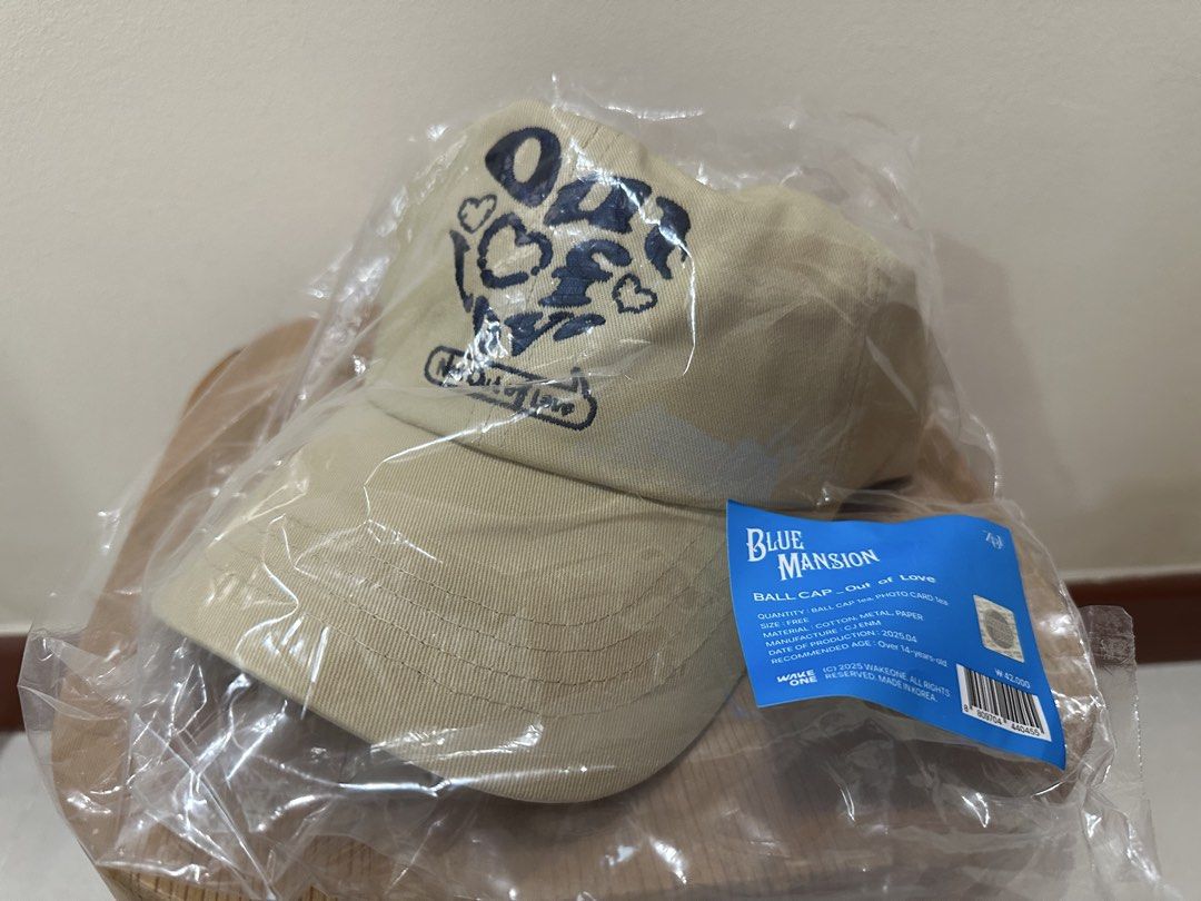 wts/lfb zerobaseone blue mansion ball caps, Hobbies & Toys, Memorabilia ...