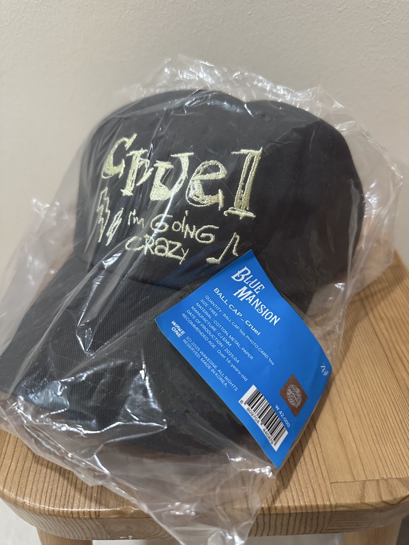 wts/lfb zerobaseone blue mansion ball caps, Hobbies & Toys, Memorabilia ...