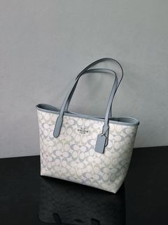 Coach Tote Bag - 'Easy Does It' Design, Women's Fashion, Bags & Wallets ...