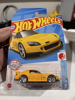Hot Wheels '90 Acura NSX - Yellow, Hobbies & Toys, Toys & Games on ...