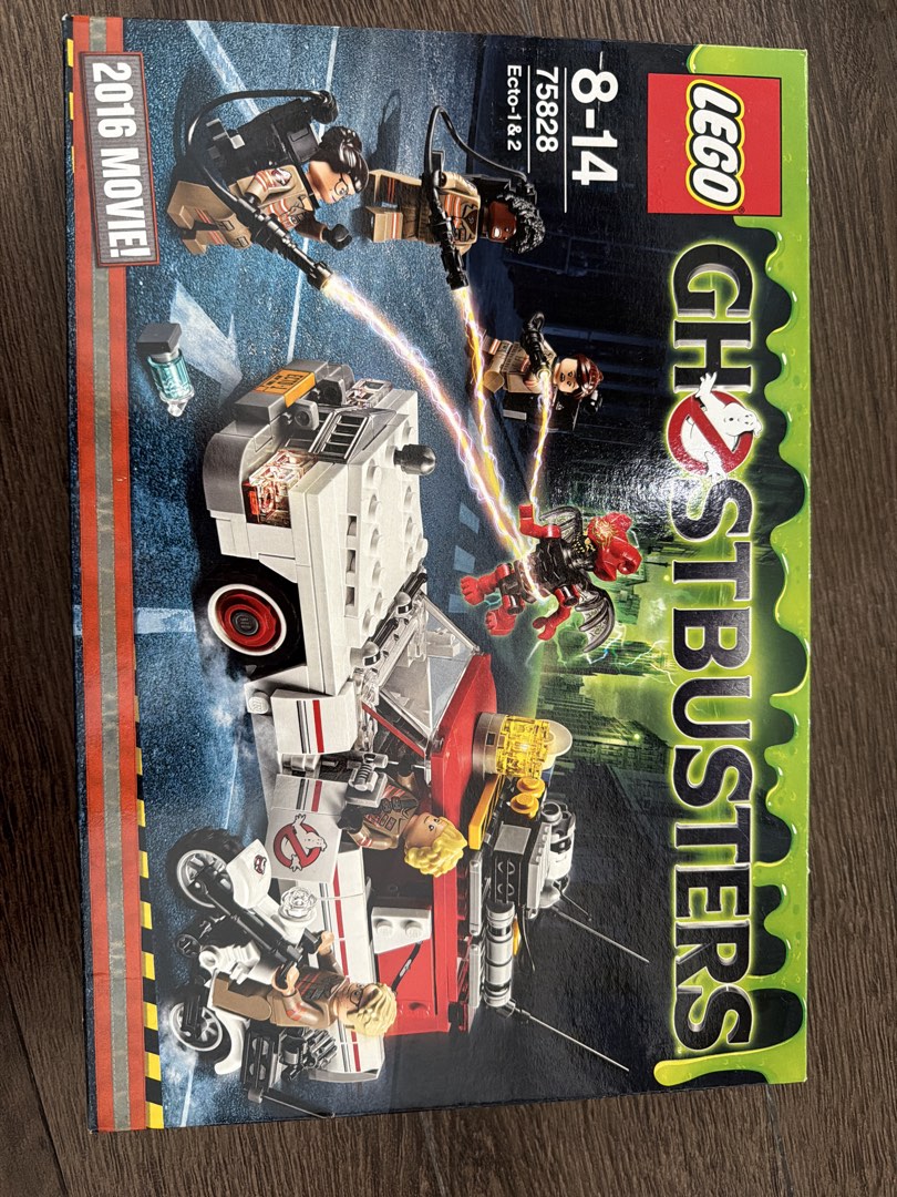 LEGO Ghostbusters Ecto-1 & 2 (75828), Hobbies & Toys, Toys & Games on ...