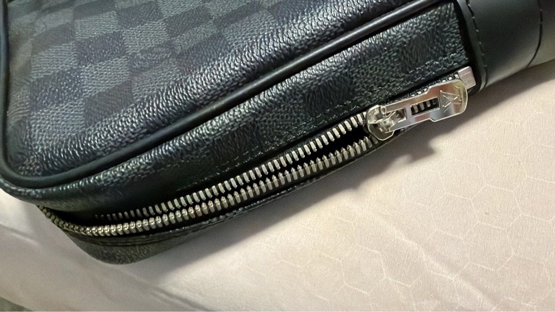 Louis Vuitton Damier Graphite Briefcase, Men's Fashion, Bags ...