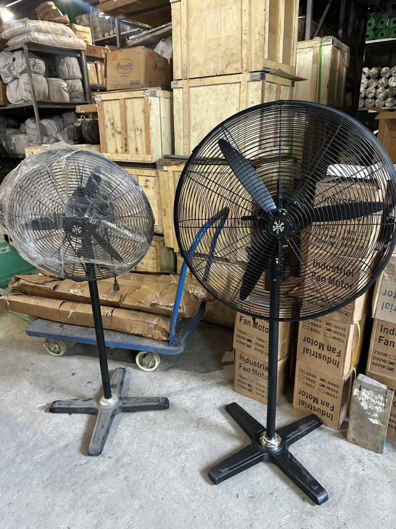 Metal Industrial Fan With Stand Single Phase( 220V), Everything Else ...