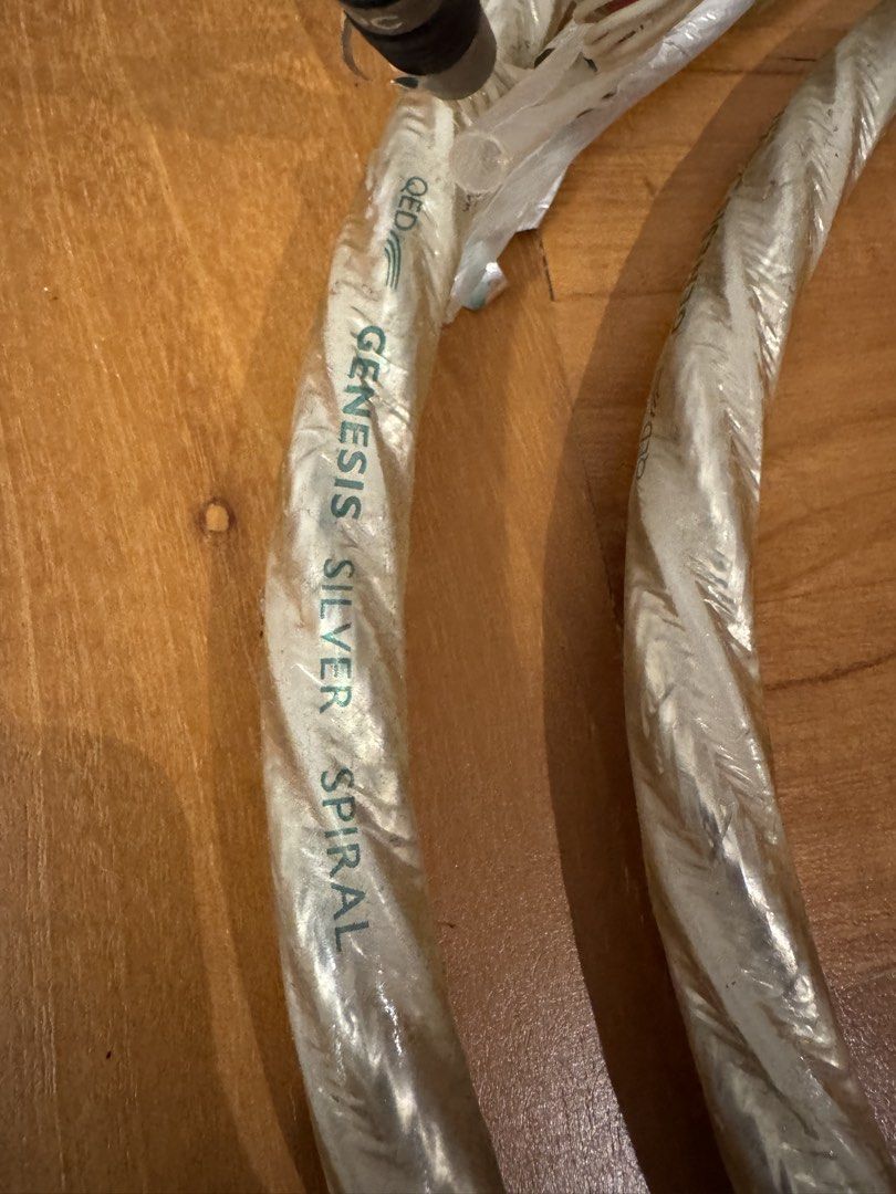 QED Genesis Silver Spiral -Silver wires- Speaker Cables, Audio ...
