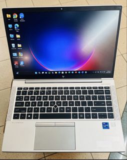 2 in 1 Touch screen 11th gen Core i7 Hp Elitebook laptop pristine ...