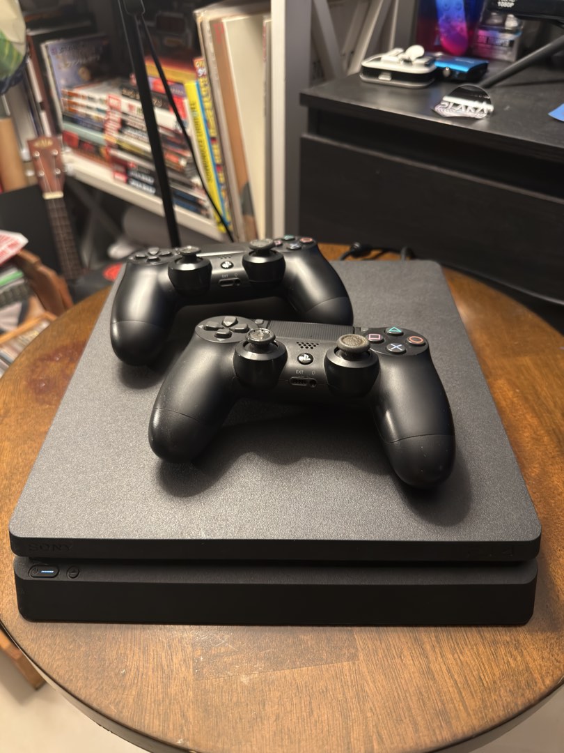 Sony PlayStation 4 (PS4) Slim with Two Controllers, Video Gaming, Video ...