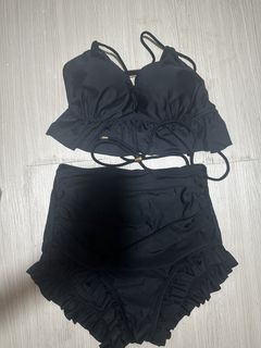 XS-S Swimsuits, Women's Fashion, Swimwear, Bikinis & Swimsuits on Carousell