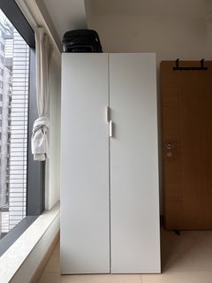 Ikea 衣櫃 White Wardrobe with Shelves and Hanging Space, 傢俬＆家居, 傢俬, 櫃子 ...