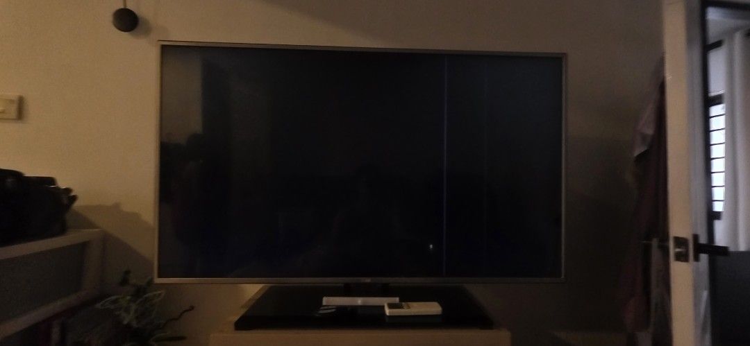 LG TV - Screen Issue, TV & Home Appliances, TV & Entertainment, TV on ...