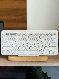 Logitech K760 Wireless Solar Keyboard, Computers & Tech, Parts ...