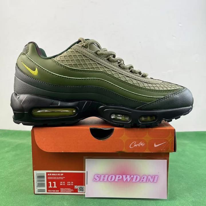 Nike Air Max 95 SP, Women's Fashion, Footwear, Sneakers on Carousell