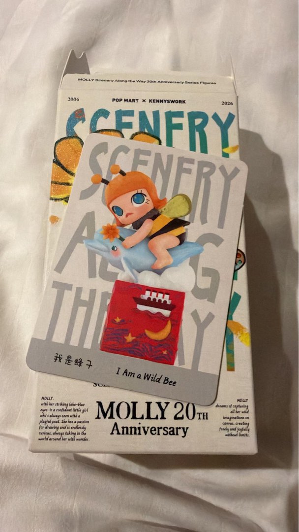 popmart molly 20th anniversary bee, Hobbies & Toys, Memorabilia ...