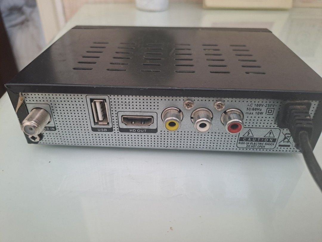 Reciever tv box parabola, Elektronik, TV & Perlengkapan Hiburan di ...