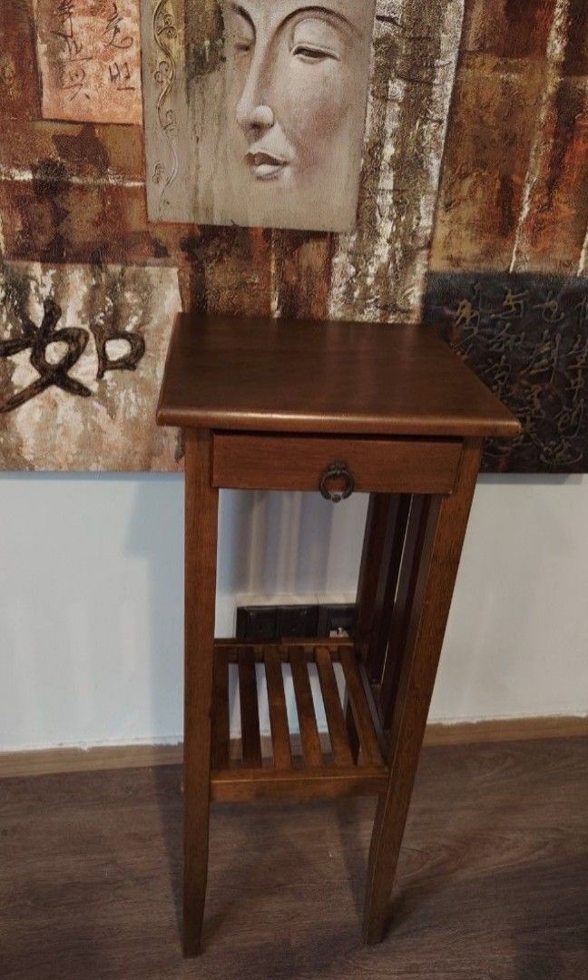 🌿[still available] Vintage Pedestal Display Wooden Table - Victorian ...