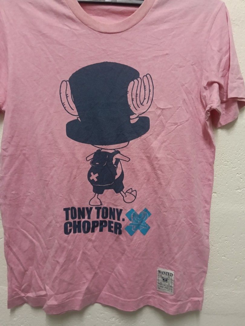 Uniqlo One Piece Tony Tony Chopper T-shirt, Men's Fashion, Tops & Sets ...