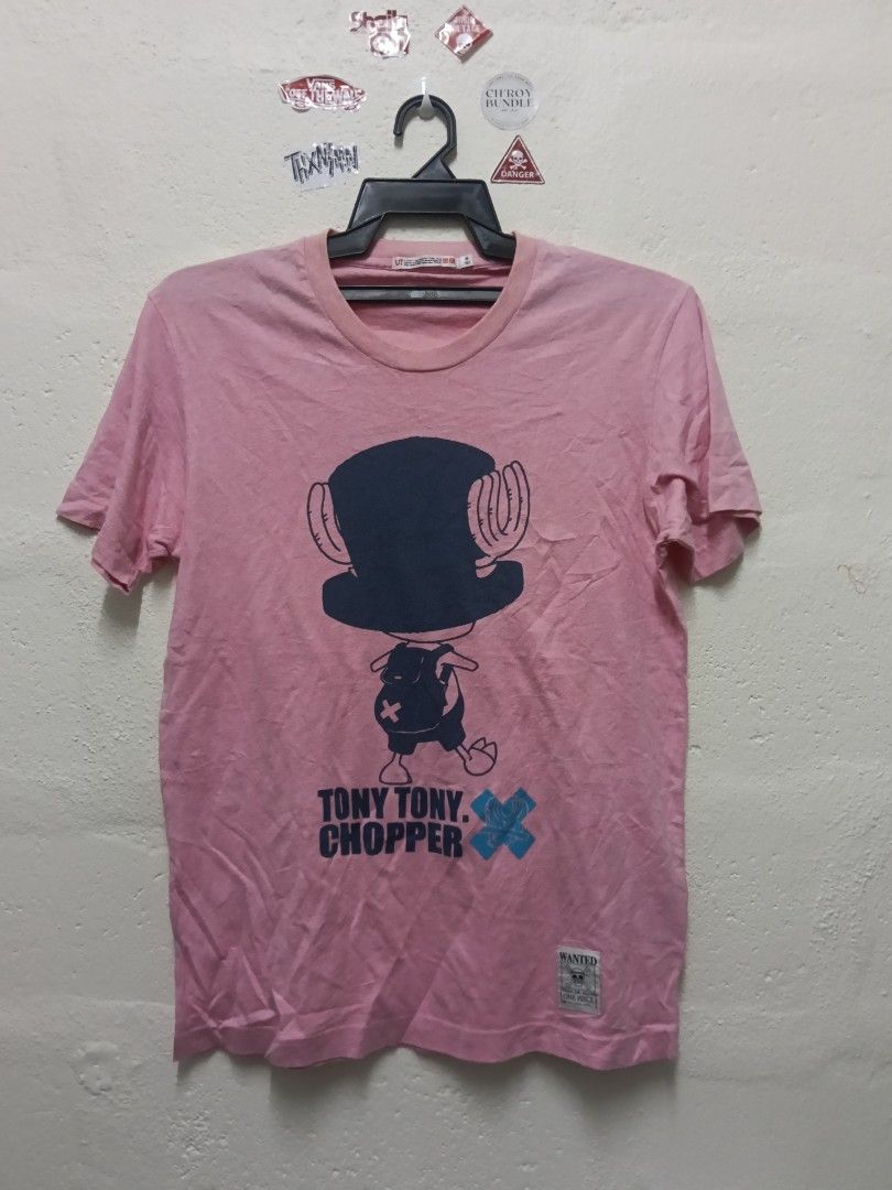 Uniqlo One Piece Tony Tony Chopper T-shirt, Men's Fashion, Tops & Sets ...