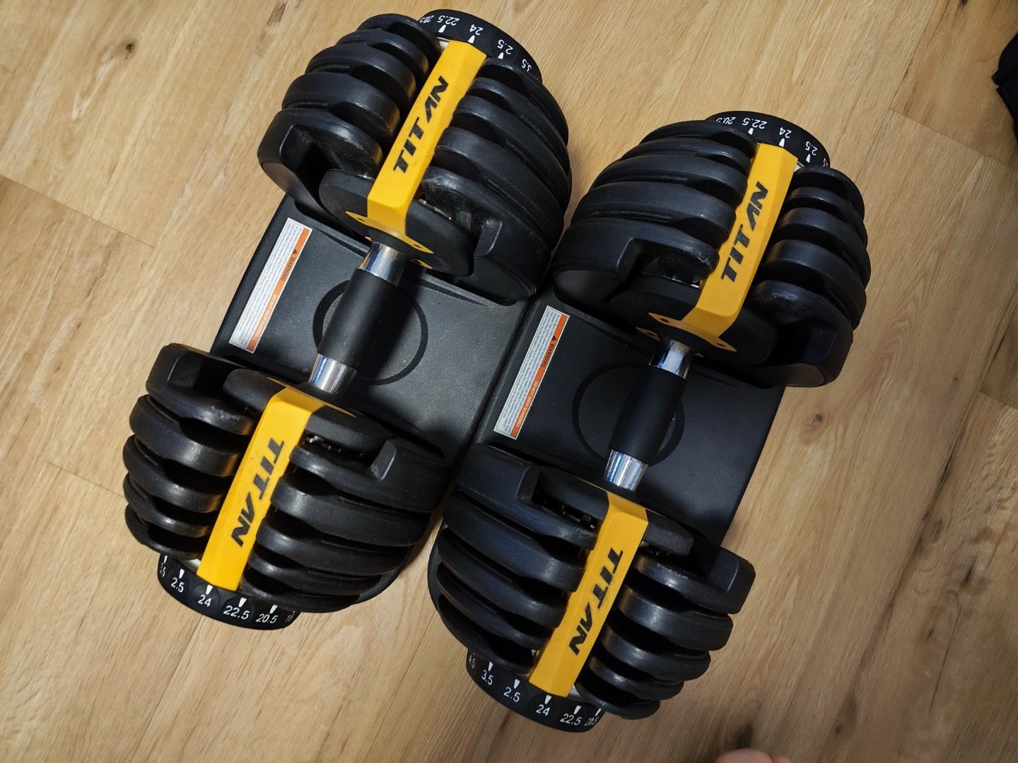 24kg Adjustable dumbbells set, Sports Equipment, Exercise & Fitness ...