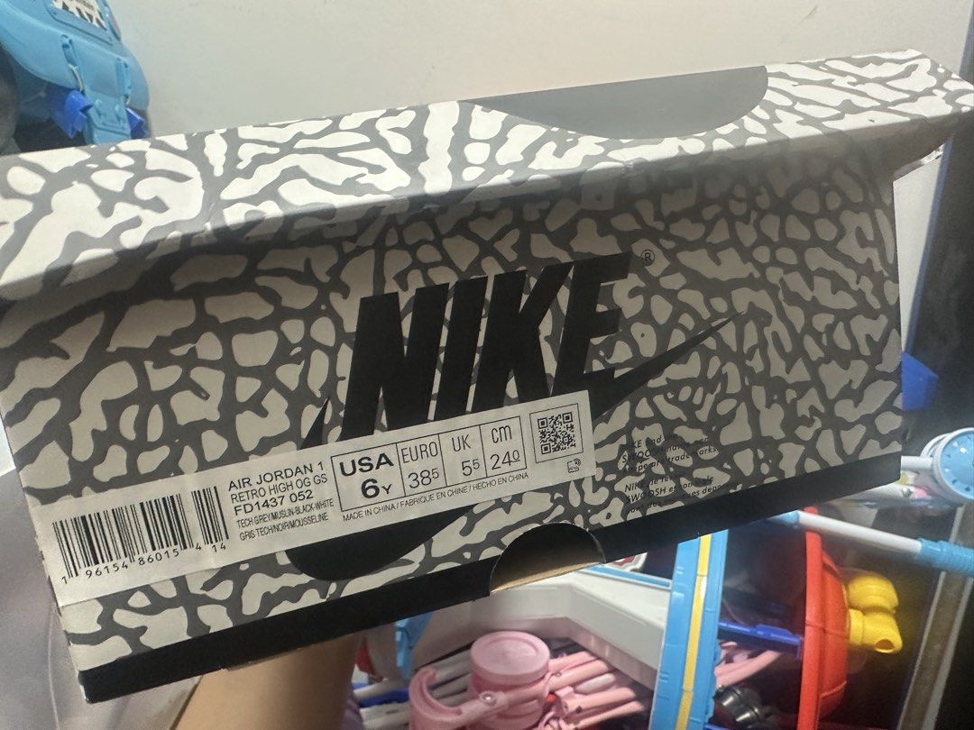 Air Jordan 1 Retro High OG GS - White/Black, Women's Fashion, Footwear ...
