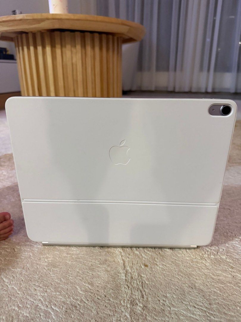 Apple iPad Air (Purple) M3 with Magic Keyboard, Computers & Tech, Parts ...