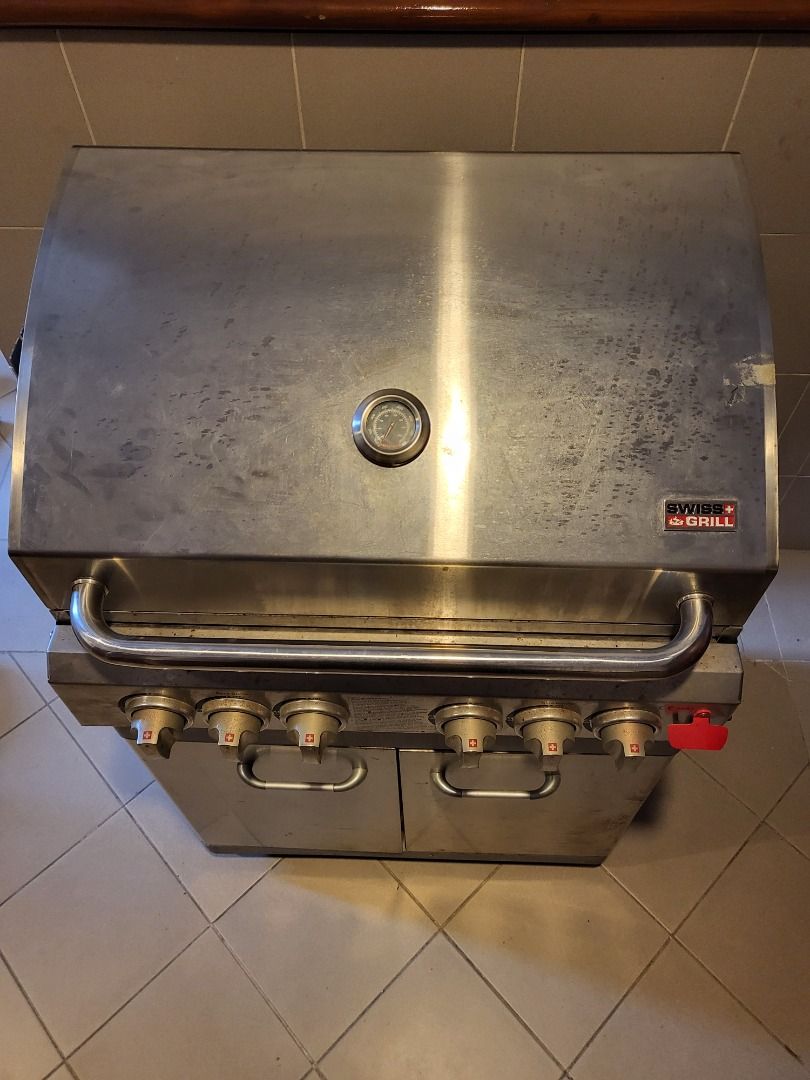 BBQ Grill Gas stainless steel with side tables (missing in photos), TV ...