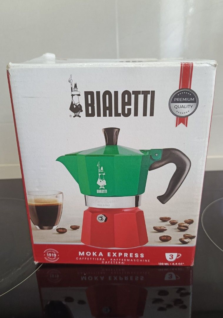Bialetti Moka Express 3 Cup Coffee Maker + Milk Frother, TV & Home ...