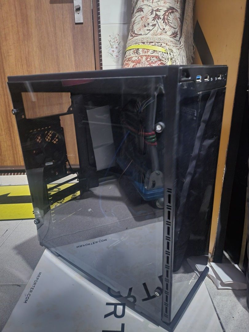 Black PC Case with clear Side Panel, Computers & Tech, Parts ...