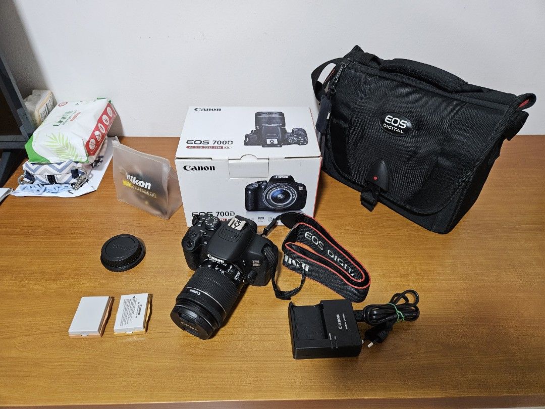 Canon EOS 700D DSLR Camera Kit, Photography, Cameras on Carousell