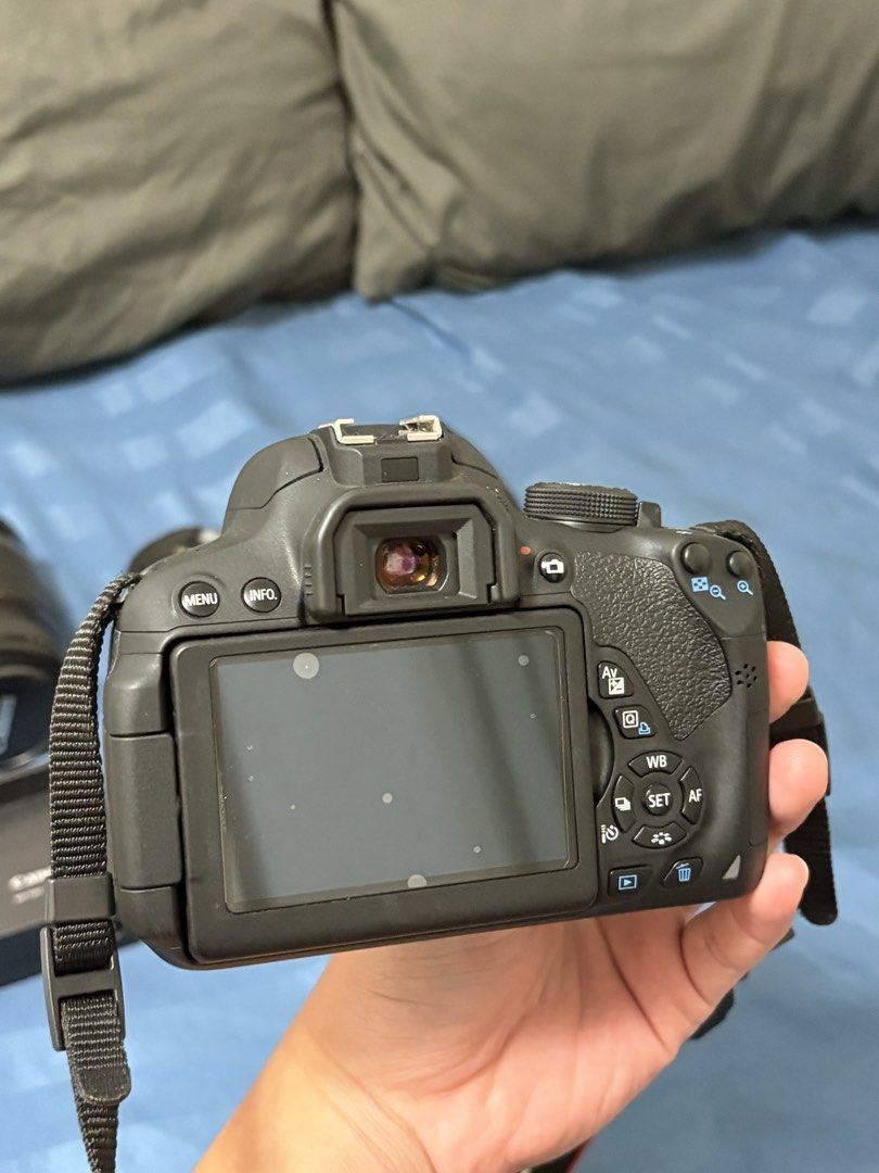 Canon EOS 700D DSLR Camera Kit, Photography, Cameras on Carousell