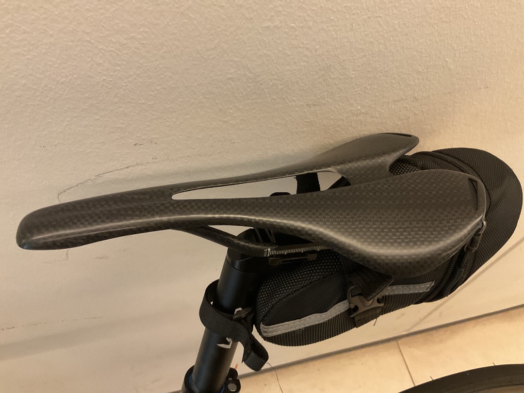 Carbon Fiber Bike Saddle, Sports Equipment, Bicycles & Parts, Parts ...