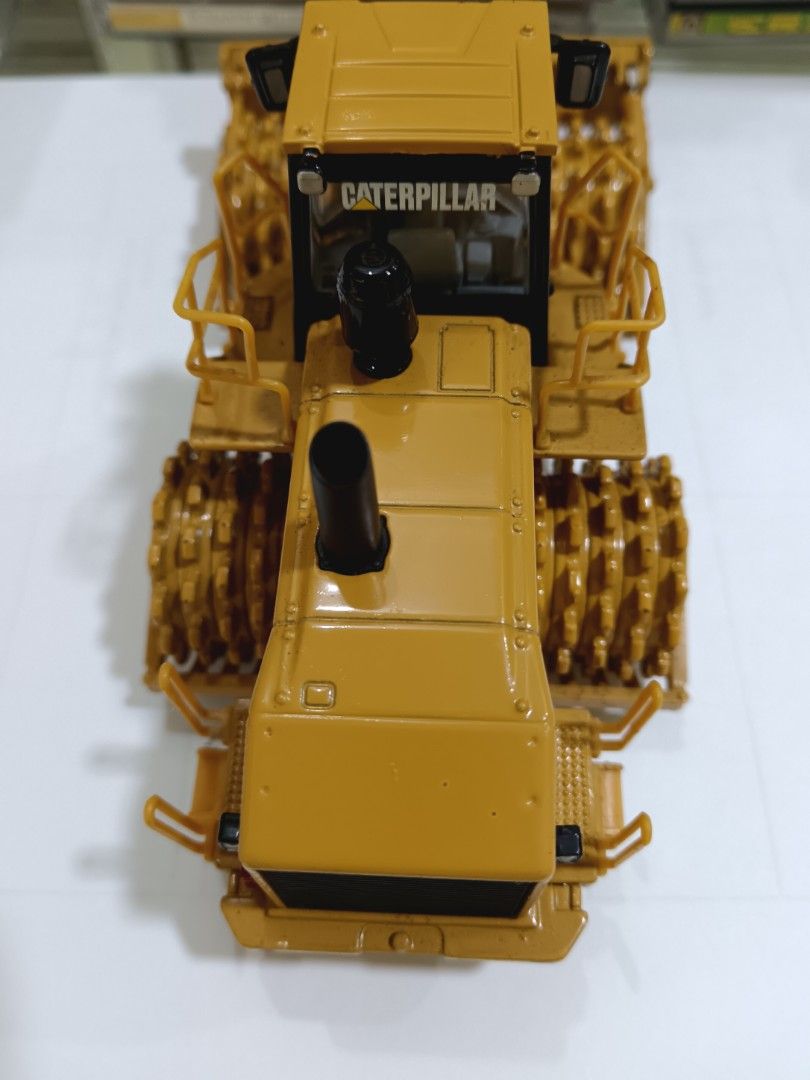 CAT 825H, Hobbies & Toys, Toys & Games on Carousell