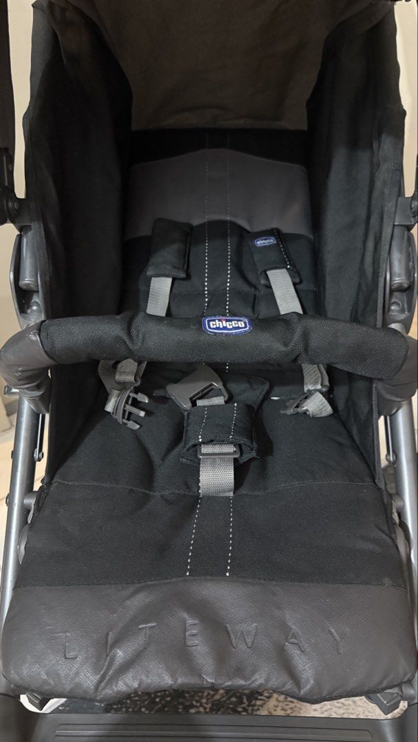 Chicco Liteway Stroller, Babies & Kids, Going Out, Strollers on Carousell