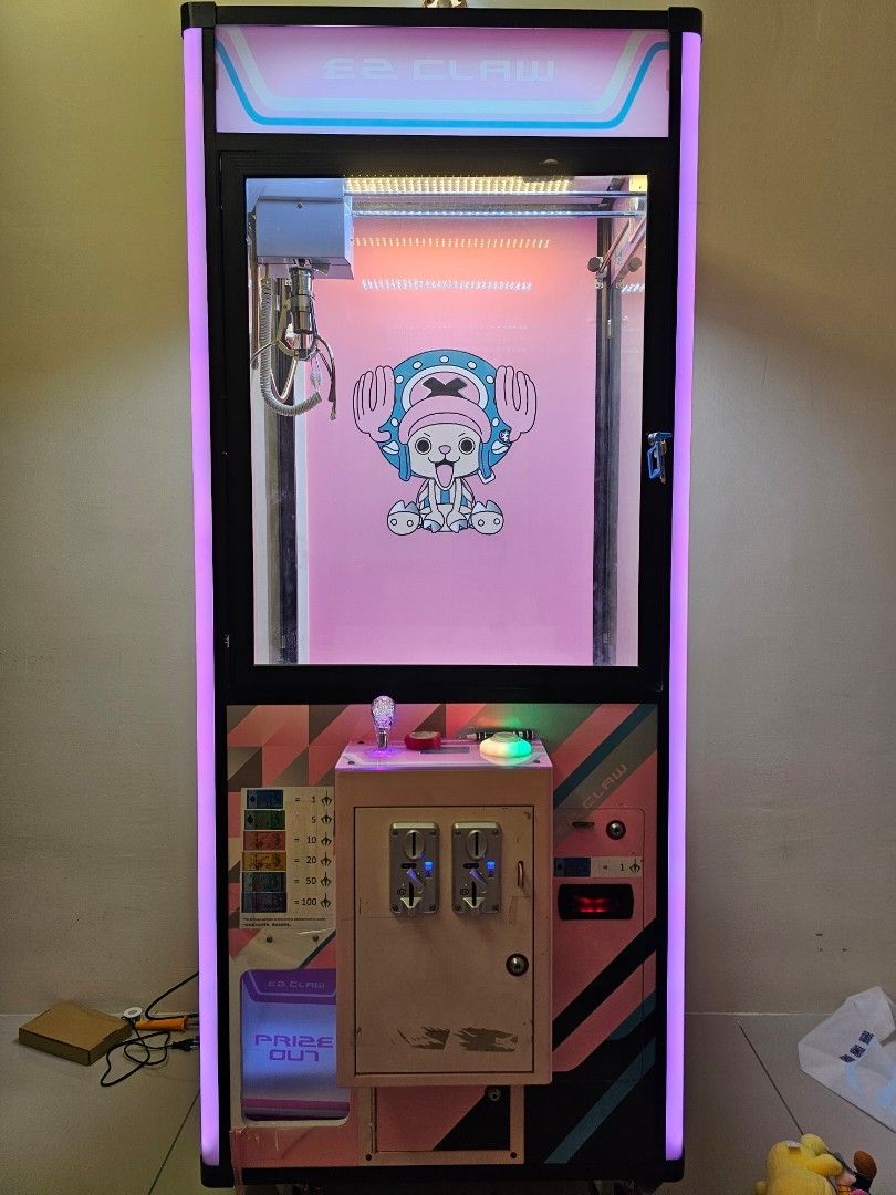 Claw Machine - One Piece Theme, Hobbies & Toys, Toys & Games on Carousell