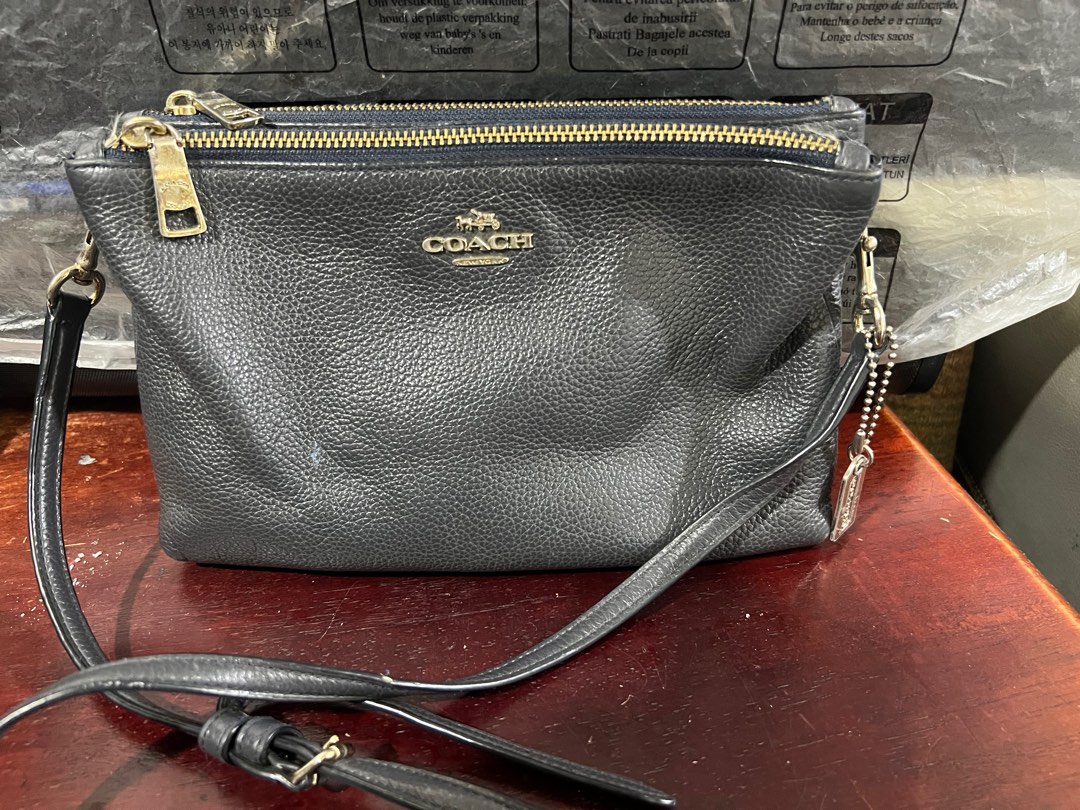 Coach crossbody bag, Women's Fashion, Bags & Wallets, Cross-body Bags ...