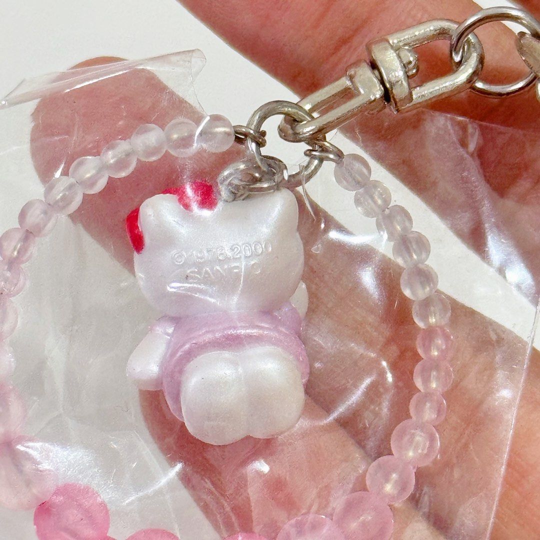 Gotochi Hello Kitty Winking Tokyo Keychain, Hobbies & Toys, Toys ...