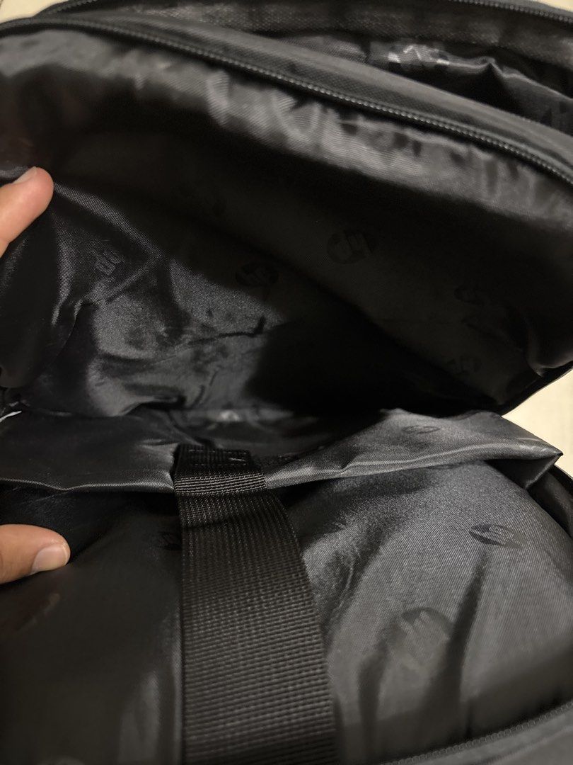 HP Laptop Backpack - Navy Blue, Men's Fashion, Bags, Backpacks on Carousell