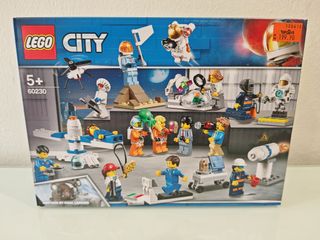 LEGO 60204 City Hospital, Hobbies & Toys, Toys & Games on Carousell