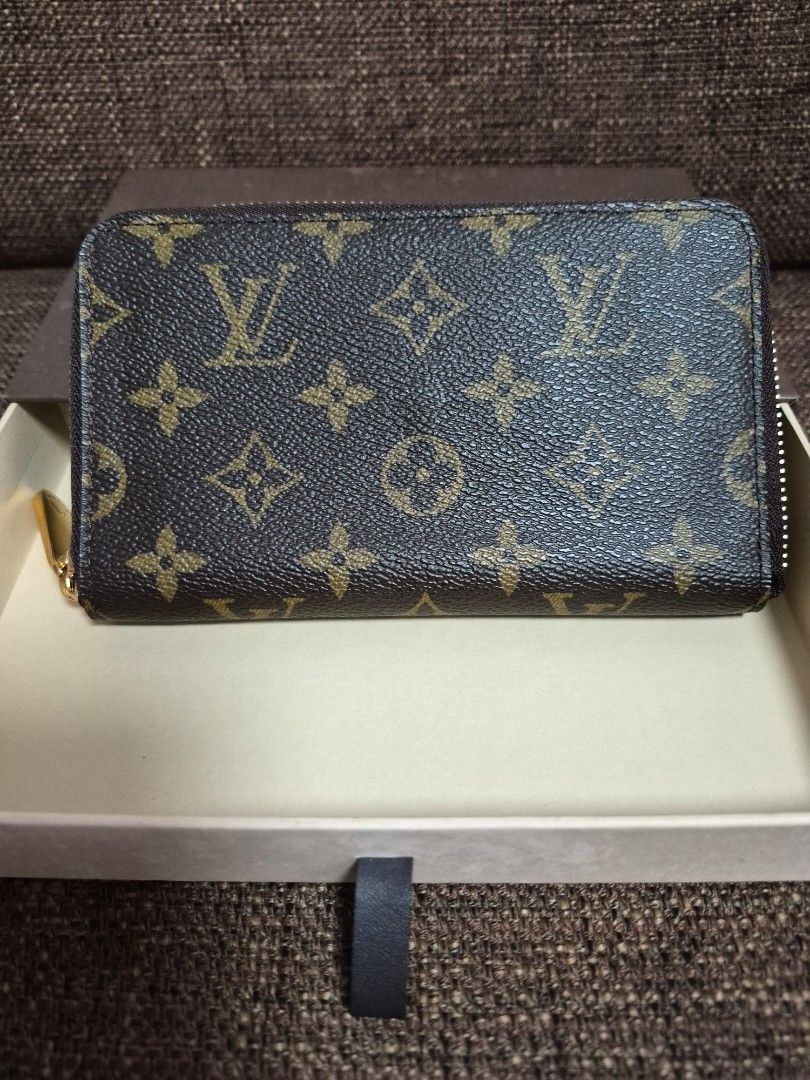 Louis Vuitton Zippy Wallet Monogram, Luxury, Bags & Wallets on Carousell