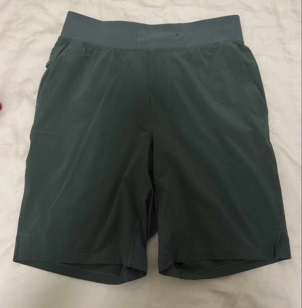 Lululemon Pace Breaker Shorts - Green, Men's Fashion, Bottoms, Shorts ...