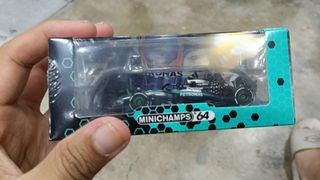 1:18 Minichamps SLS AMG Daytona Blue, Hobbies & Toys, Toys & Games on ...