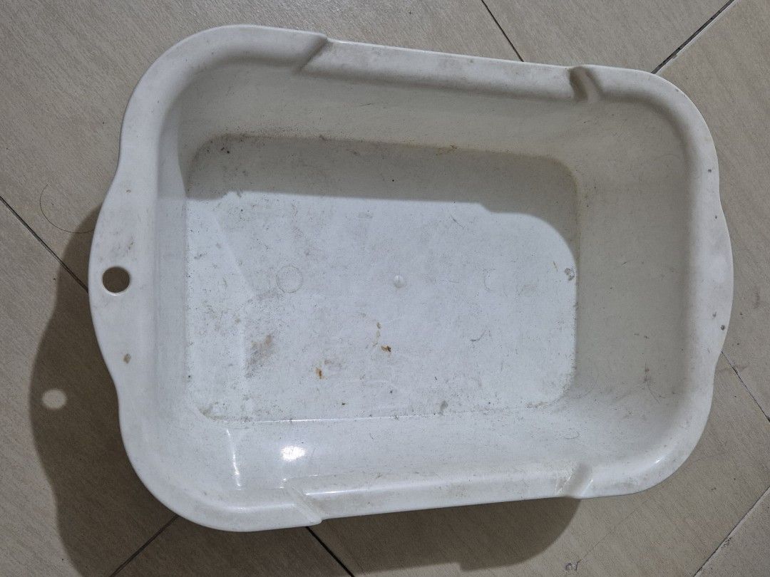 Medium White Plastic Basin with Handles, Furniture & Home Living ...