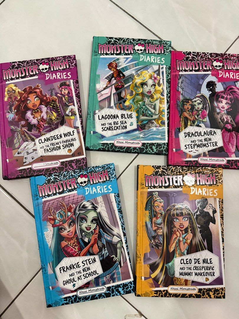 Monster High Diaries Collection, Hobbies & Toys, Books & Magazines ...