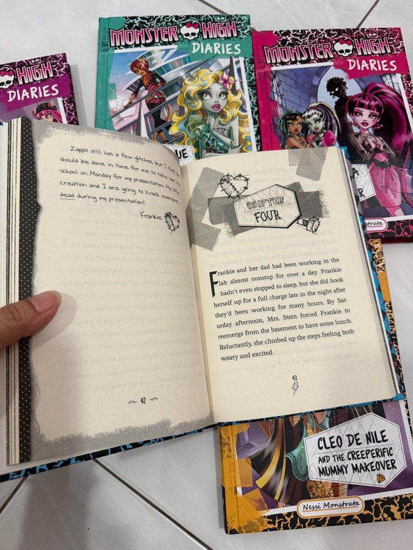 Monster High Diaries Collection, Hobbies & Toys, Books & Magazines ...
