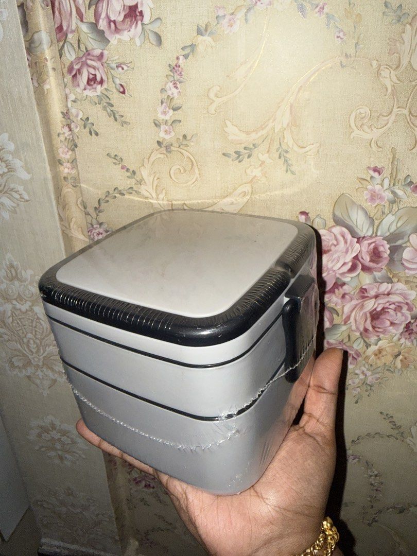 New Lunch Boxes - Various Colors, Furniture & Home Living, Kitchenware ...